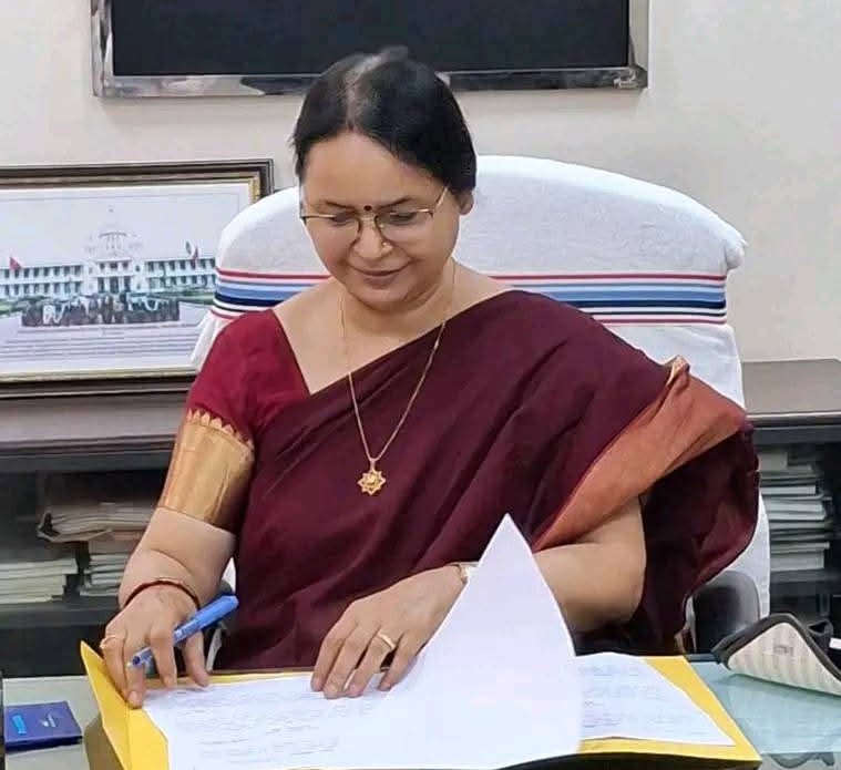 झारखंडः अलका तिवारी ने संभाला राज्य निर्वाचन आयुक्त का कार्यभार - Fact File